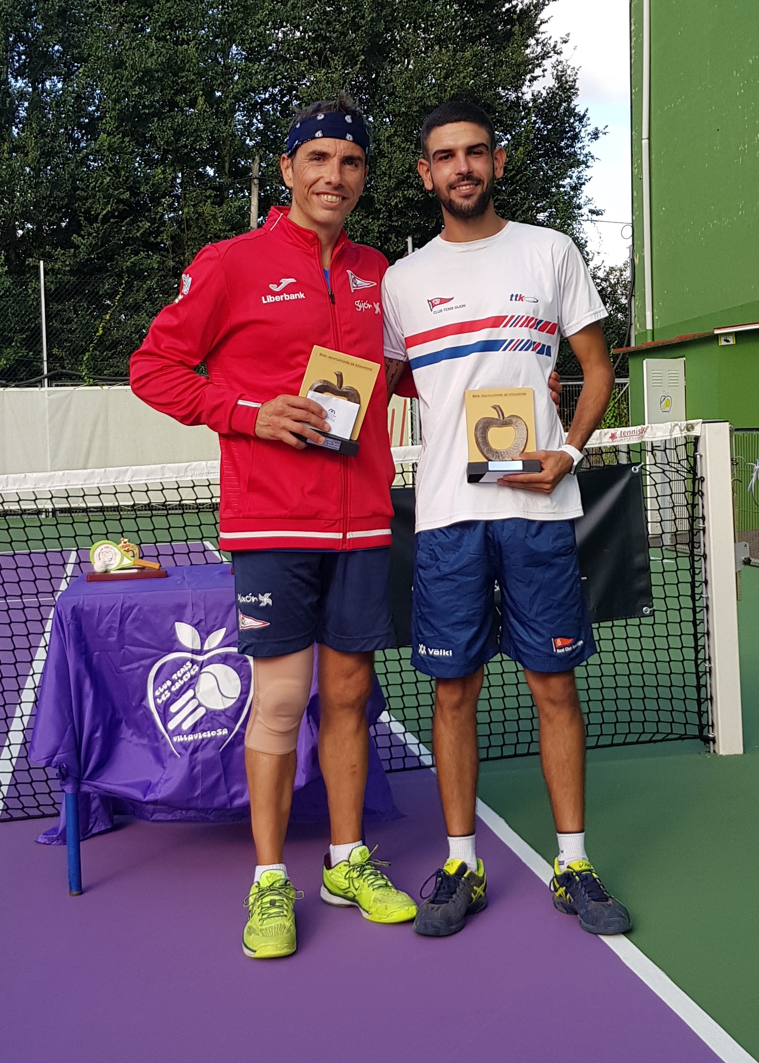 Villaviciosa noticias | Turismo y Ocio | FOTOS - Ayer se echó el cierre ...