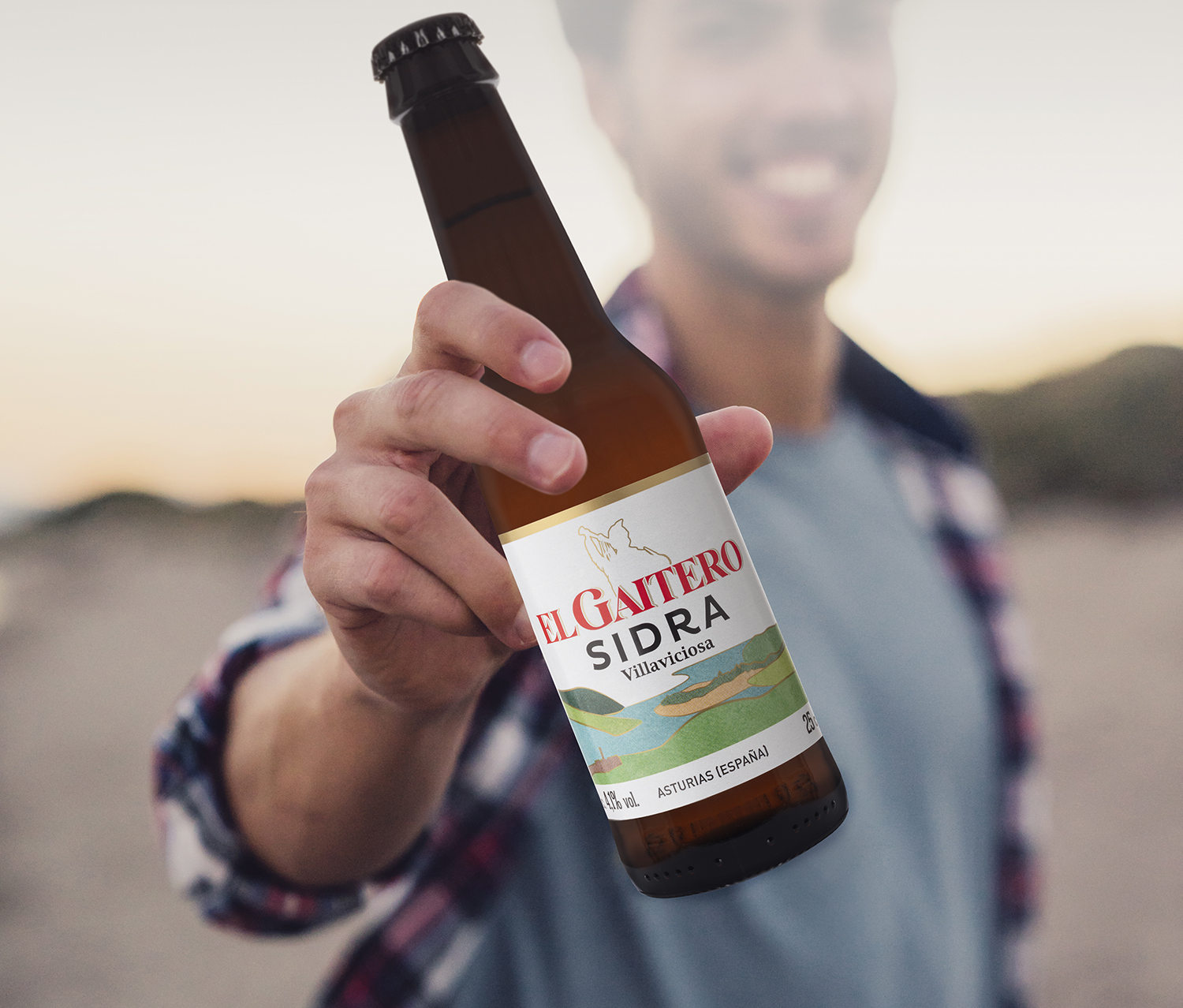 El Gaitero lanza su sidra de siempre en formato botellín | Villaviciosa ...
